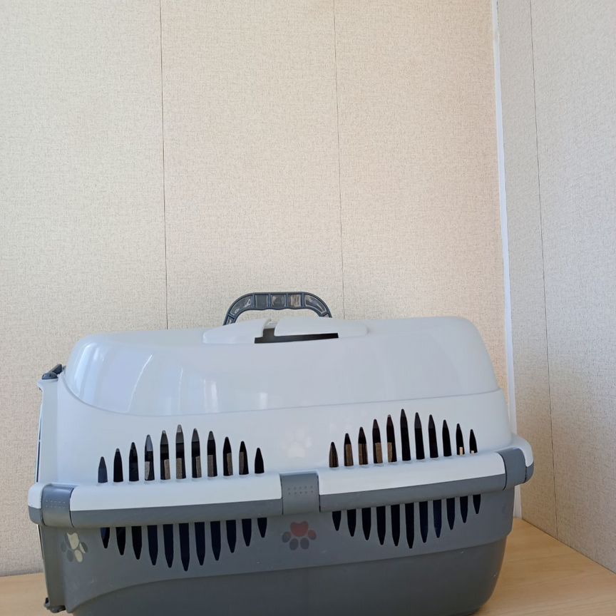 Переноска для животных пластиковая