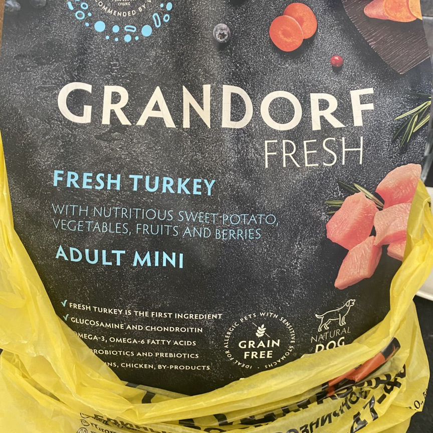 Grangorf fresh adult mini turkey