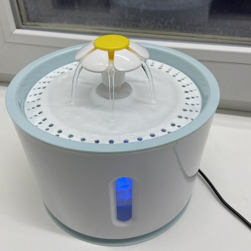 Фонтанчик питьевой для кошек