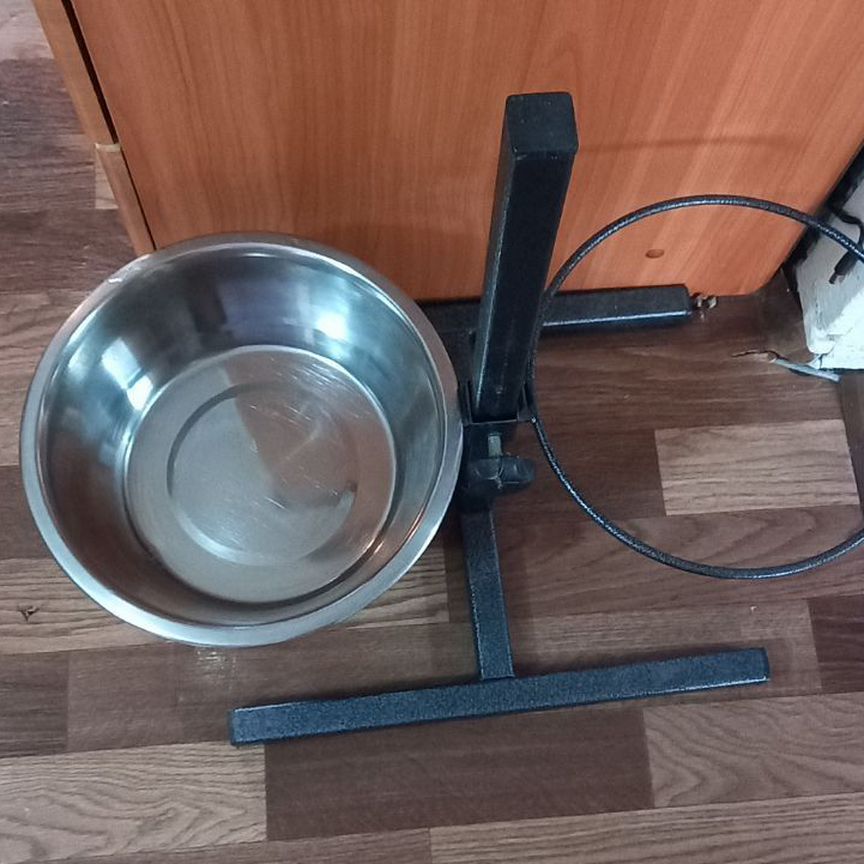 Подставка под миски для крупных собак