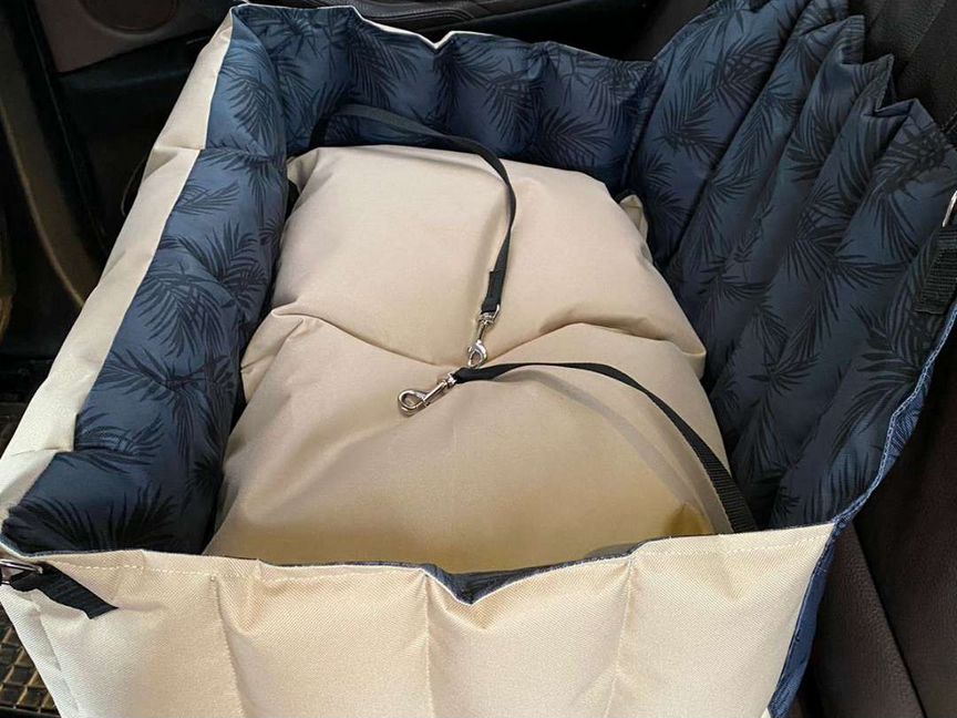 Автокресло для собак