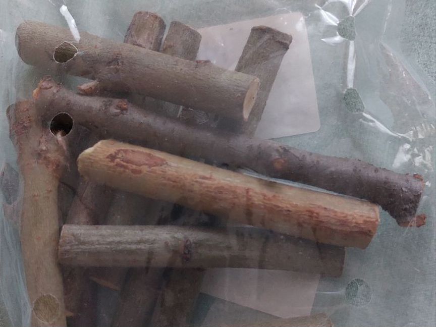 Сено и ветки для грызунов