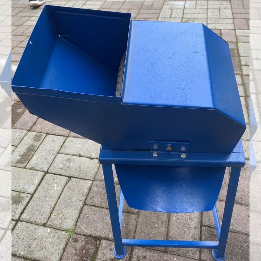 Ручной измельчитель кормов