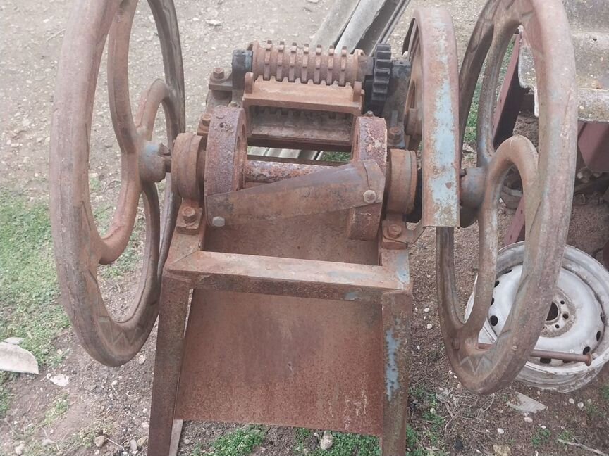 Сечкарня соломорезка трворезка сенорезка