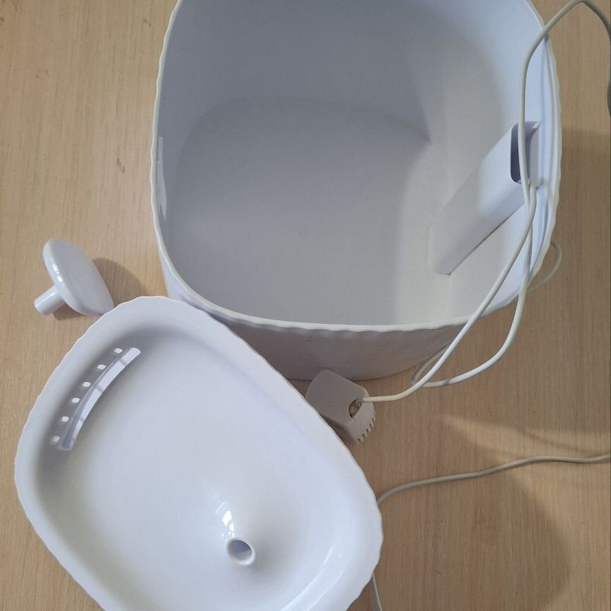 Поилка-фонтанчик для котика