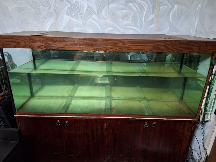 Аквариум 600 литров (595 л.) с тумбой