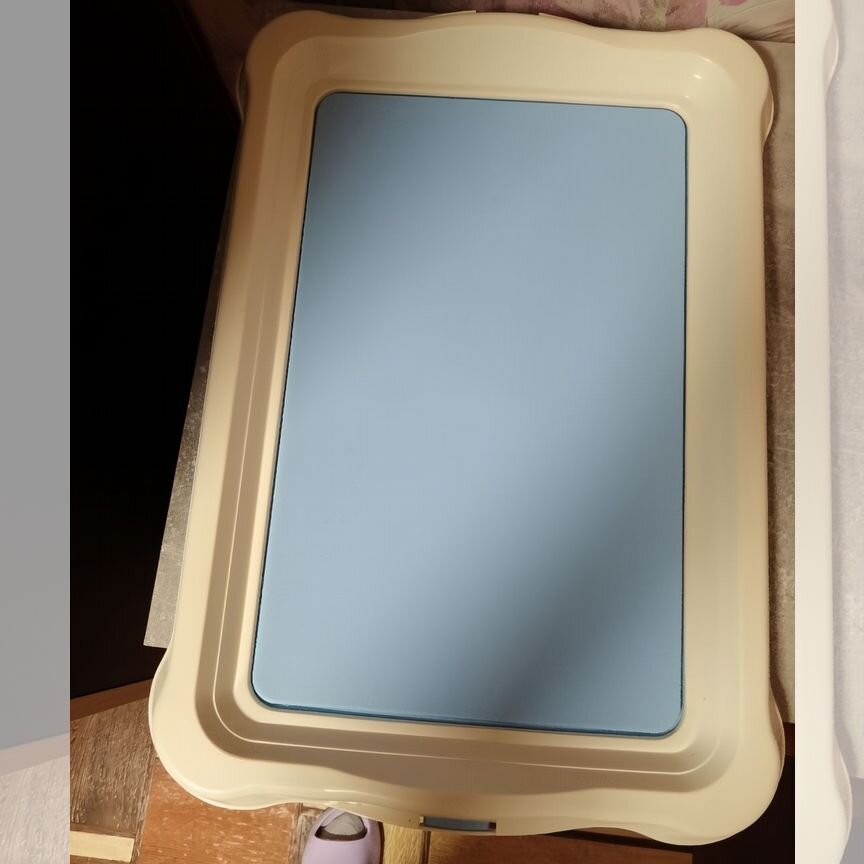 Продам лоток под пеленку