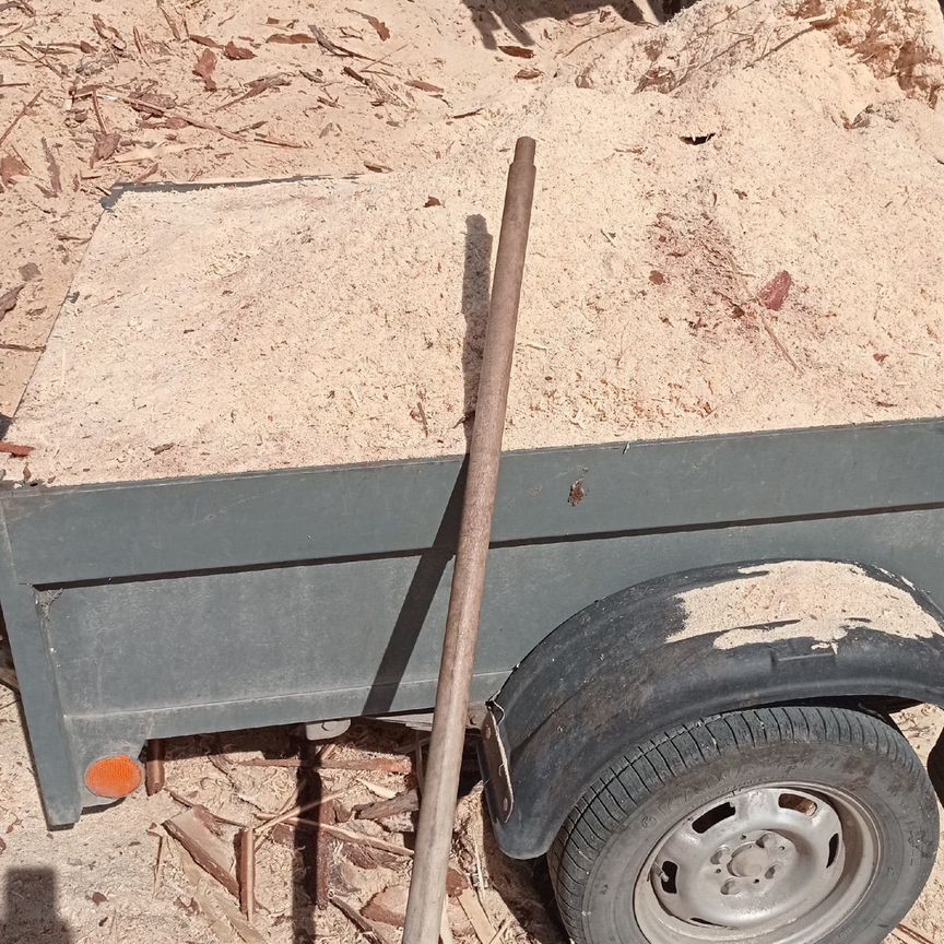 Опилки,коровий навоз