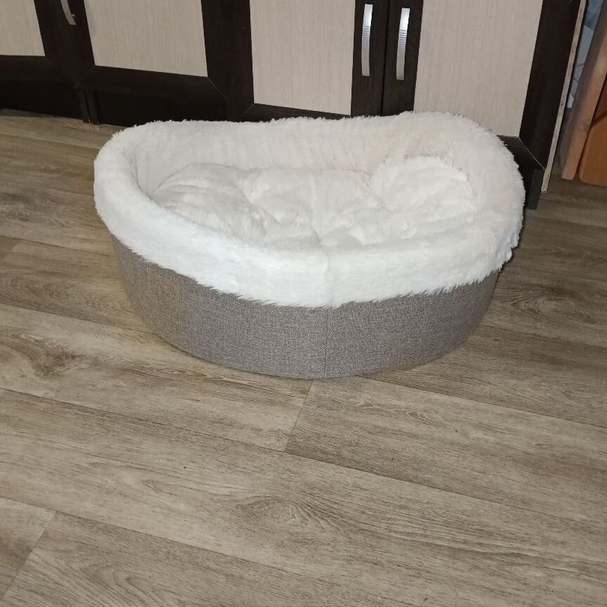 Лежанка для кошек