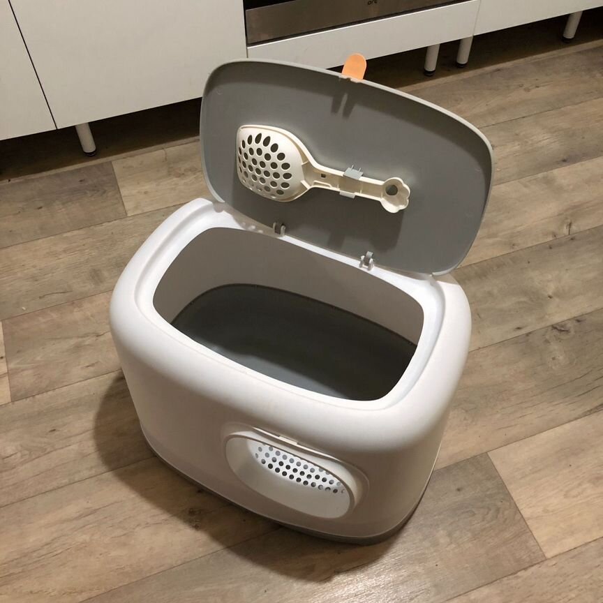 Кошачий лоток закрытый