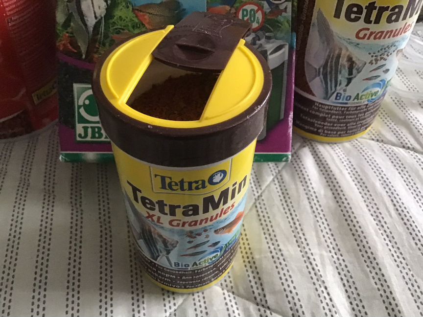 Корм доя аквариумных рыб