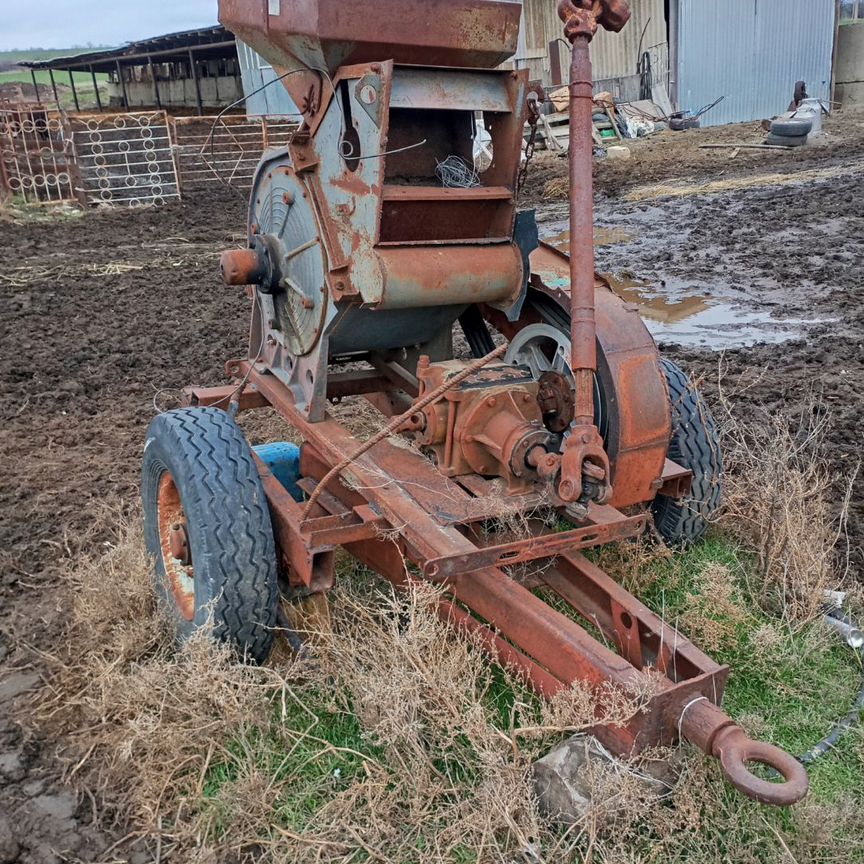 Дробилка для зерна промышленная