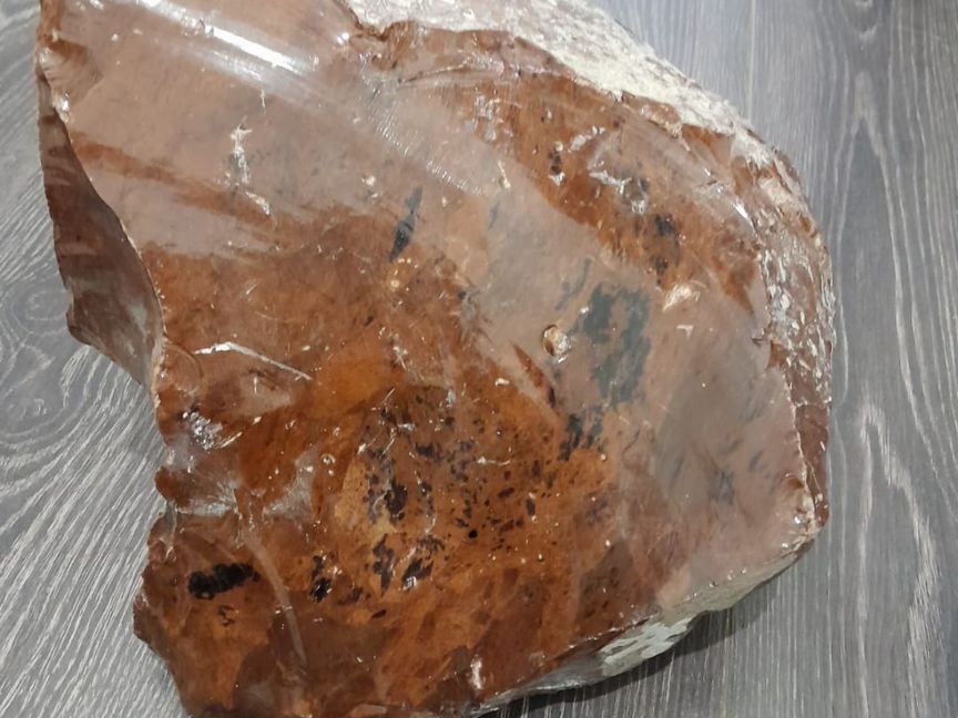 Камень обсидиан