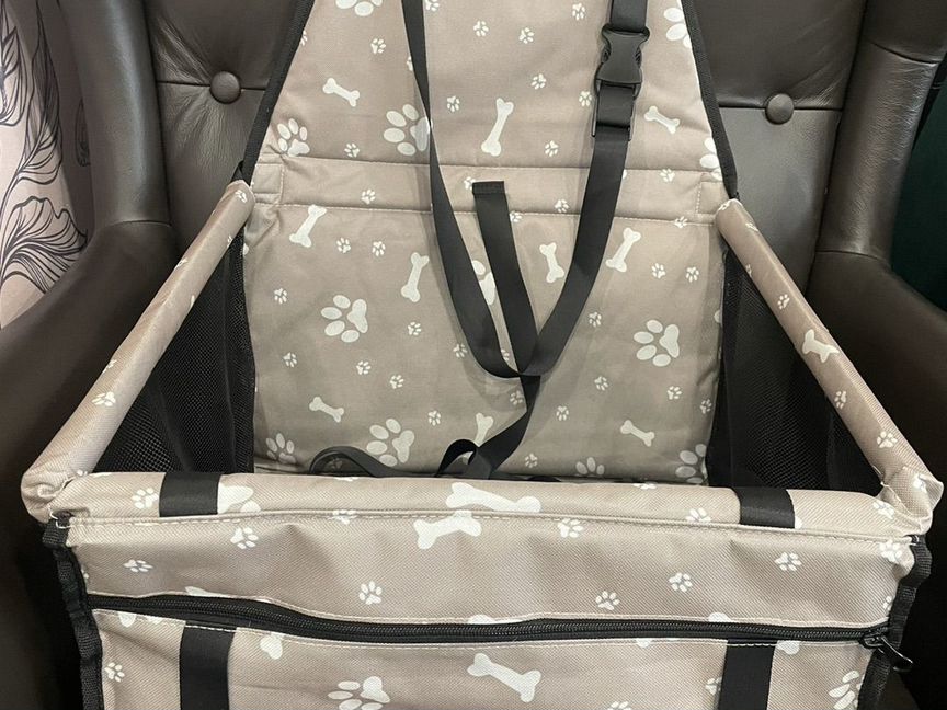 Автокресло для животных