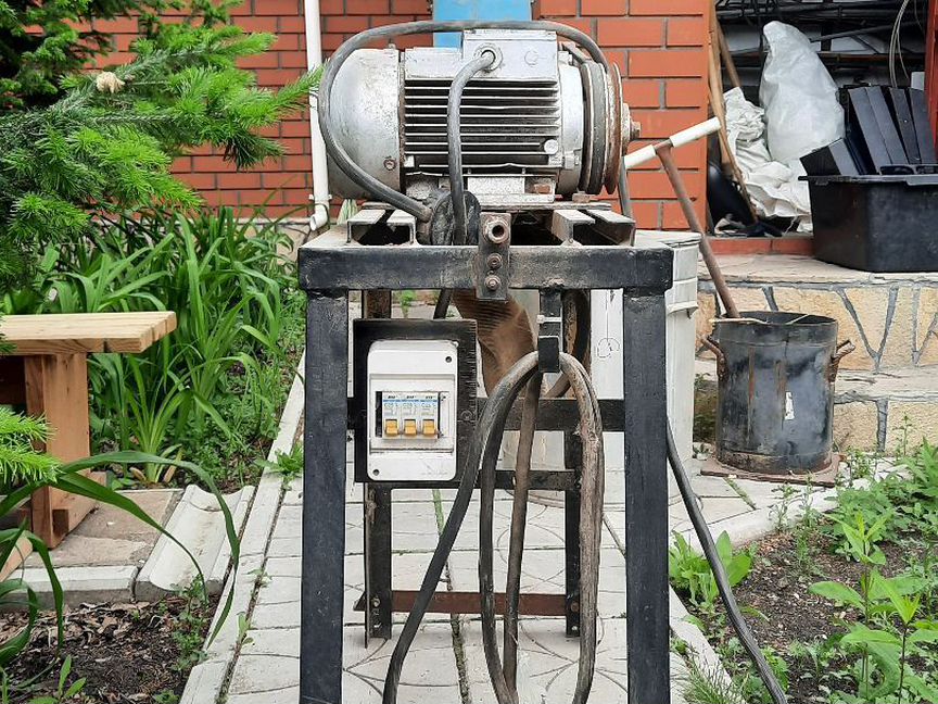 Зернодробилка 380