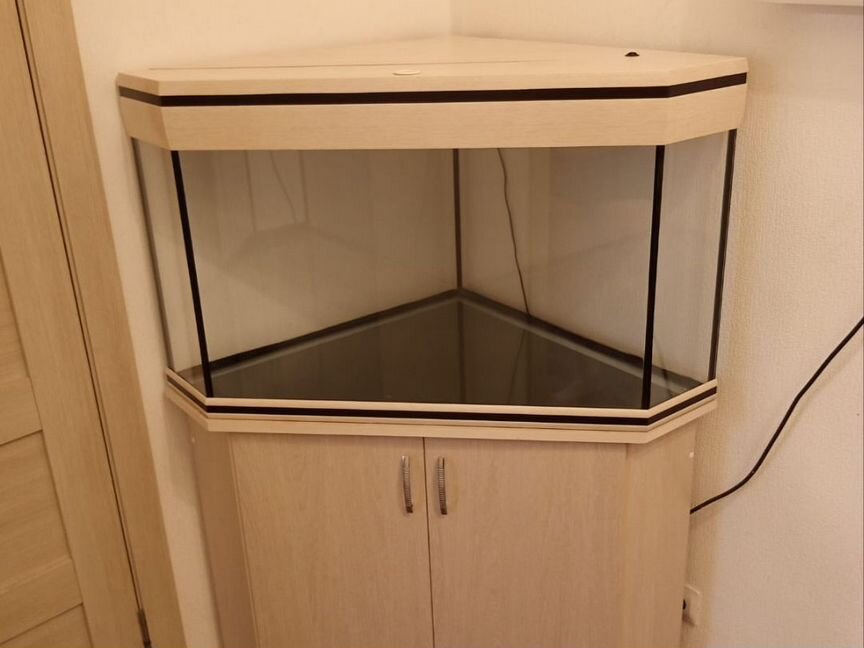 Угловой аквариум с тумбой 180 л