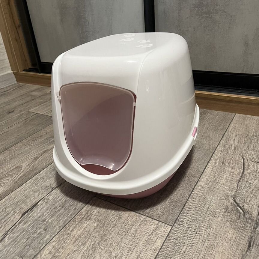 Закрытый туалет для кошек