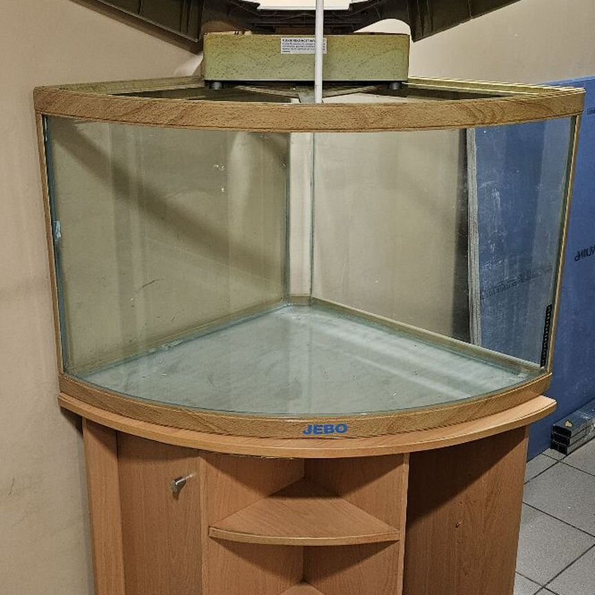 Аквариум с тумбой jebo,бесплатно