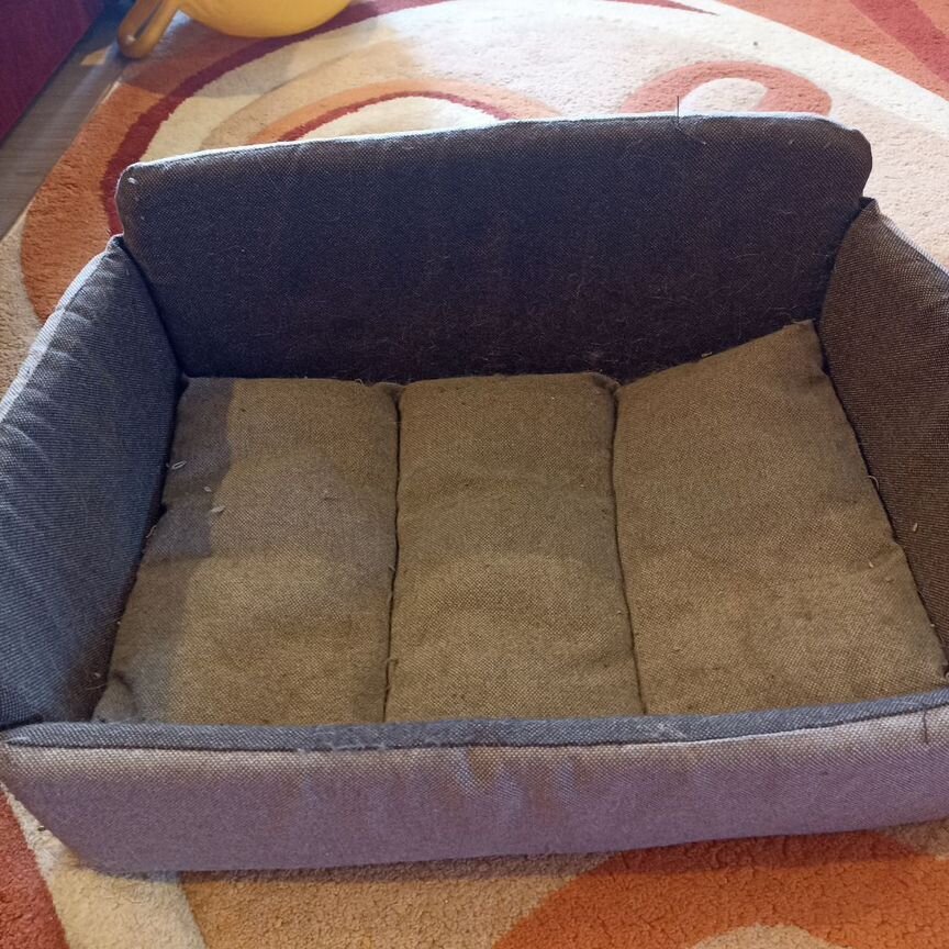 Лежанка диванчик для кошек собак