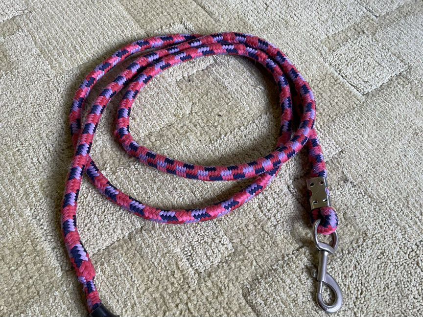 Чомбур (поводок) для лошади