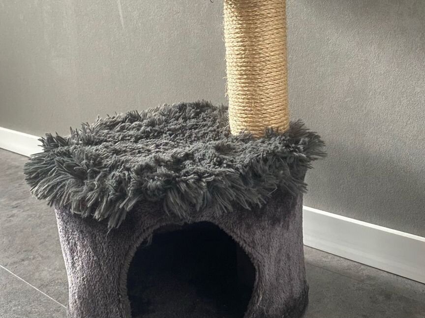 Домик для кошки с когтеточкой