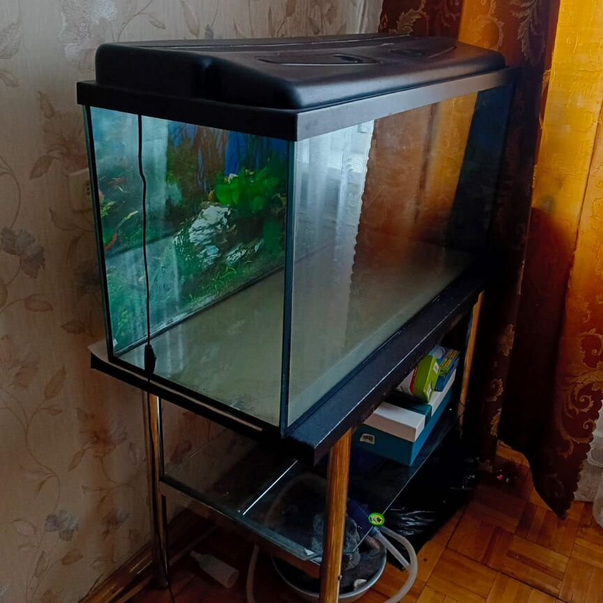 Аквариум с тумбой