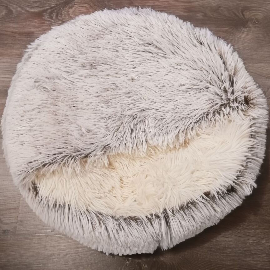 Лежанка для кошек новая