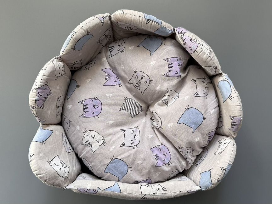 Кошачья лежанка