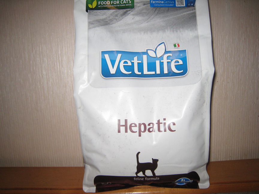 Лечебный корм для кошек Vet Life Farmina Hepatic