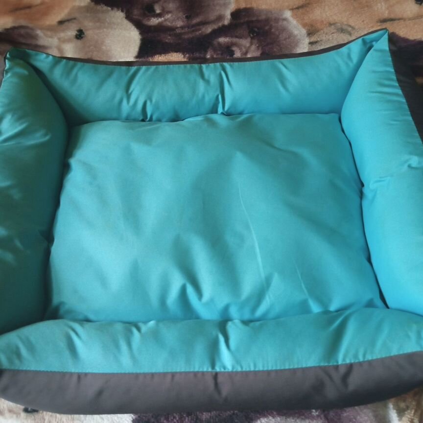 Лежанка для кошек Б/У