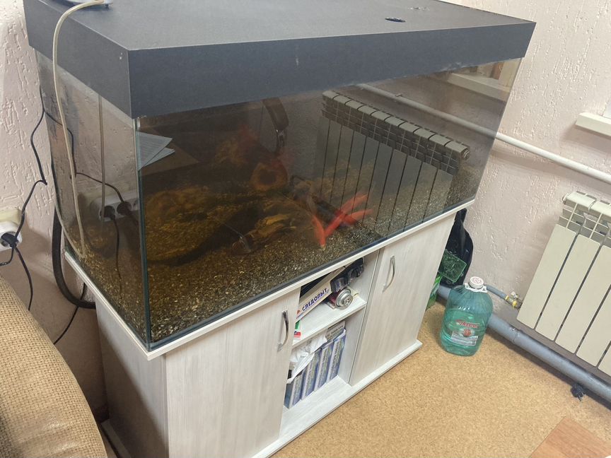 Аквариум с тумбой