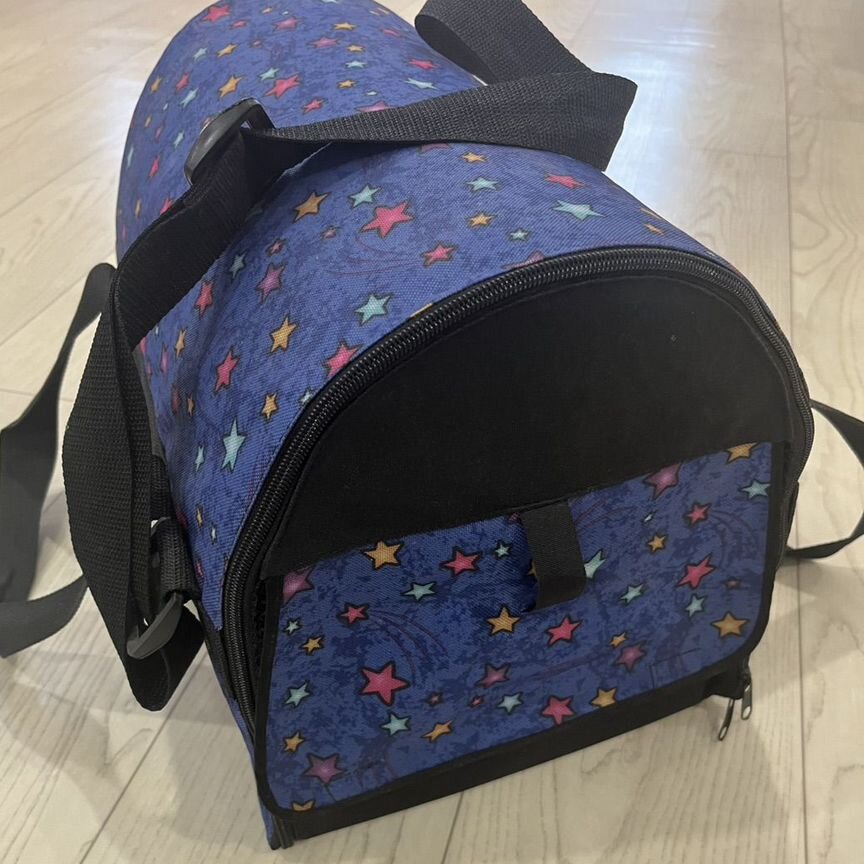 Переноска для кошек и маленьких собак