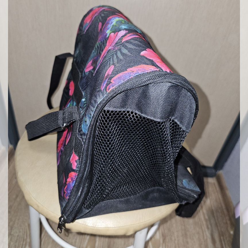 Переноска для кошек/ маленьких собак