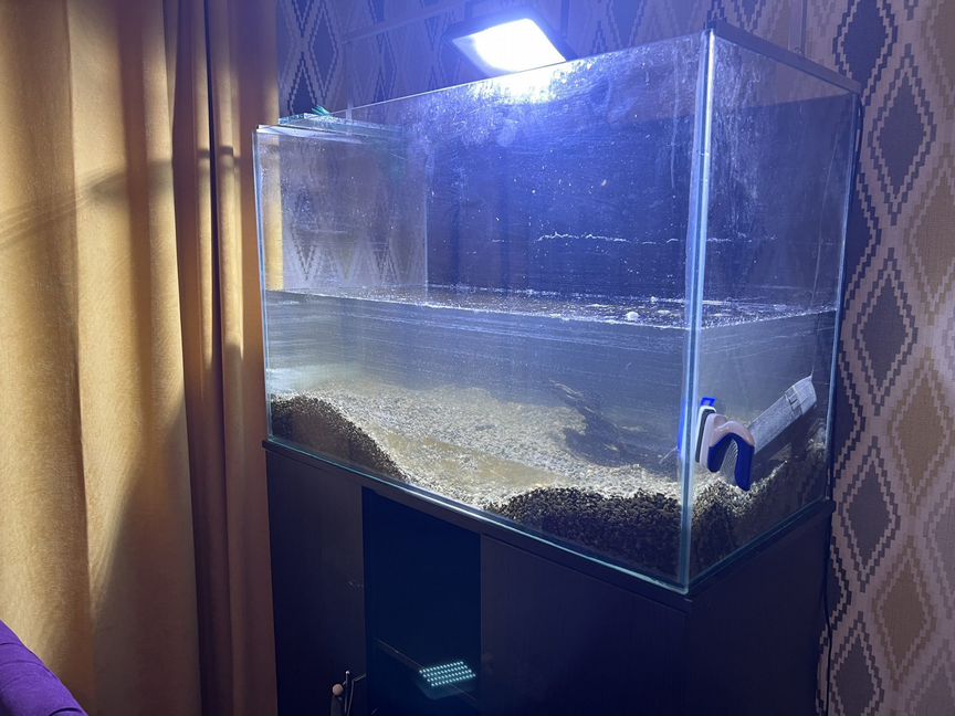 Аквариум с тумбой