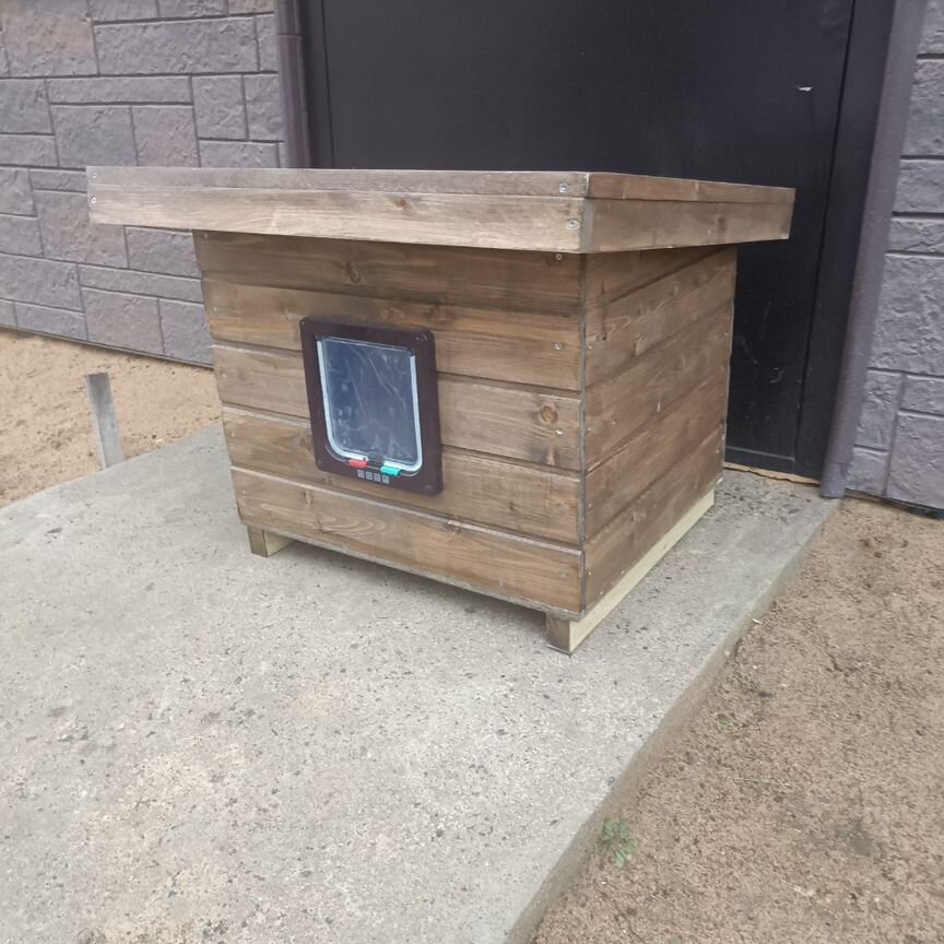 Домик для кошки уличный