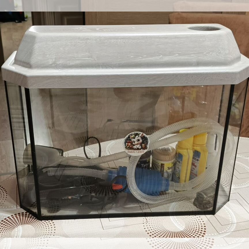 Компактный аквариум на 20 литров с комплектующими