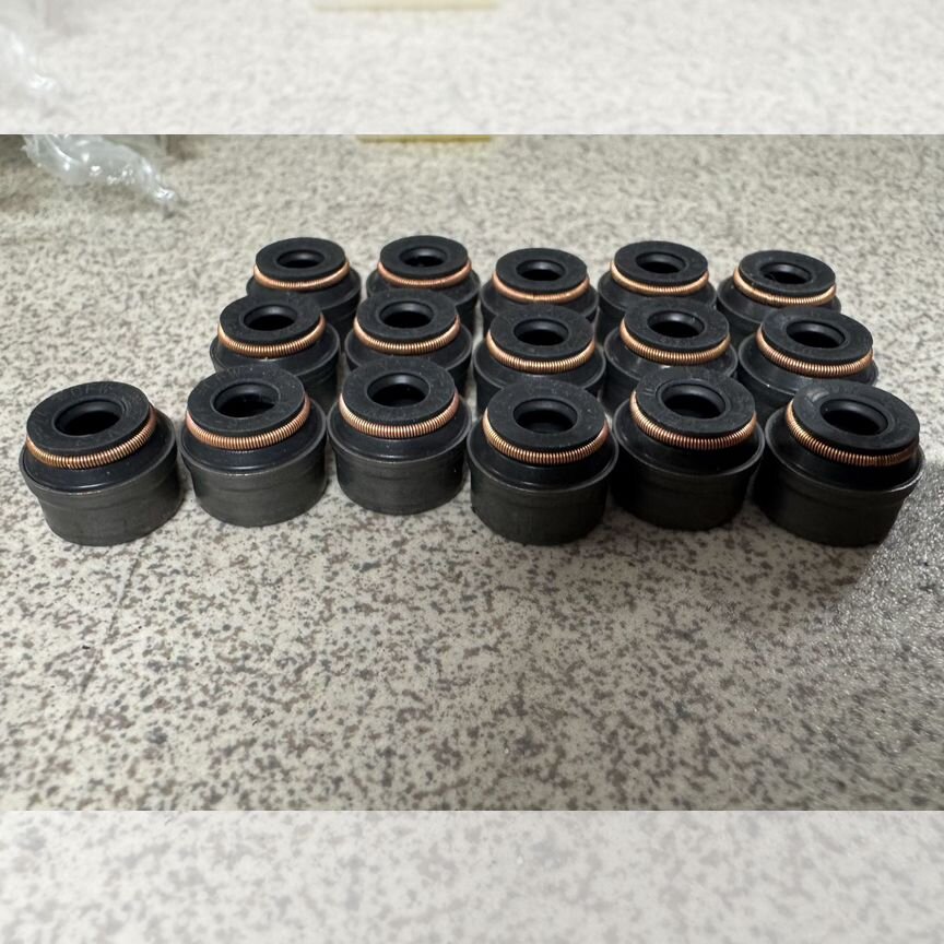 Комплект маслосъёмных колпачков VAG. 036109675A