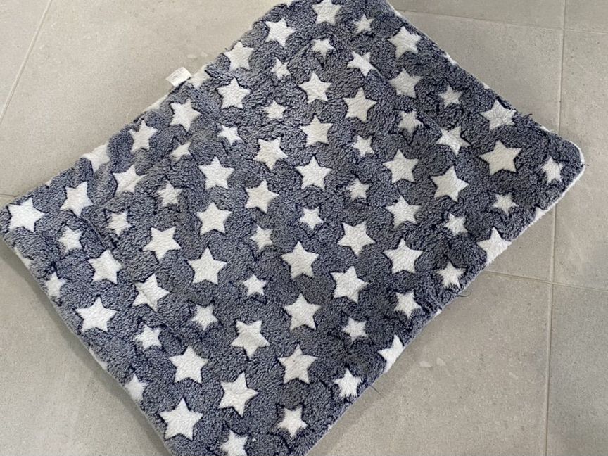 Лежанка для кошек