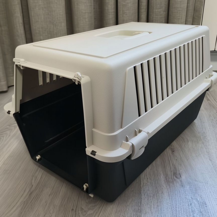 Переноска Ferplast для собак и кошек