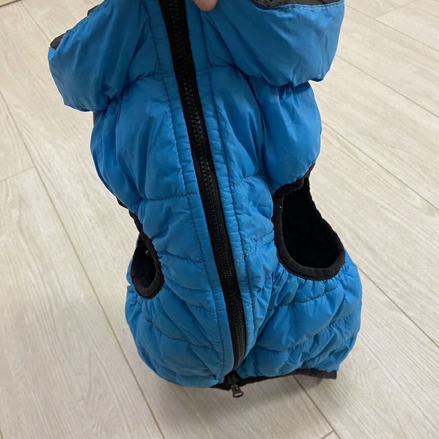 Утепленная жилетка двухсторонняя