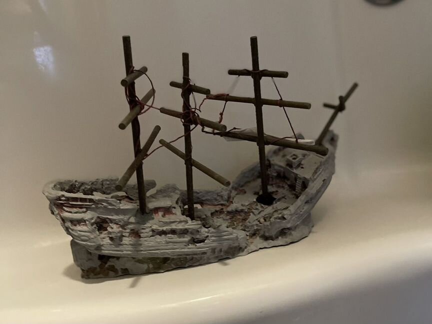 Декорации для аквариума б/у