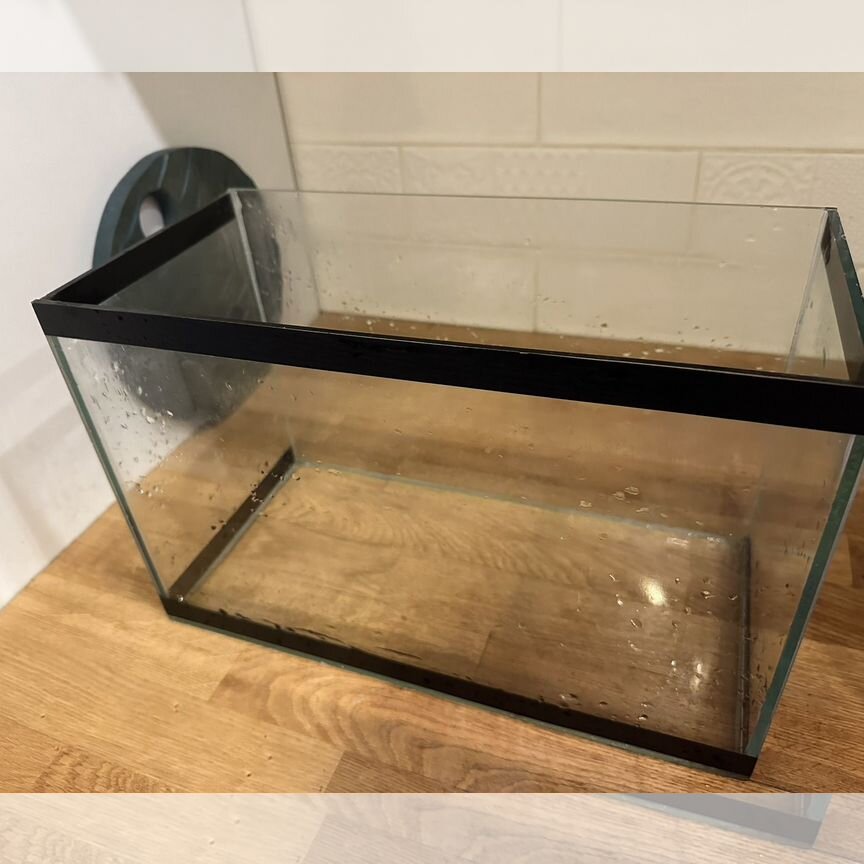 Аквариум 15 л без крышки 19*38*24 б/у