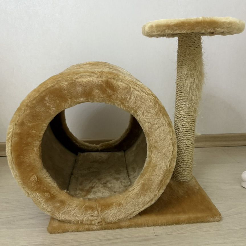 Домик для кошки с когтеточкой бу