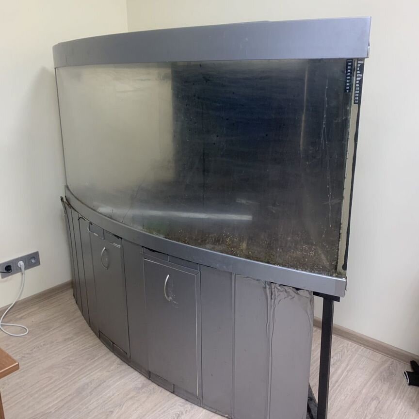 Аквариум с тумбой 600 л