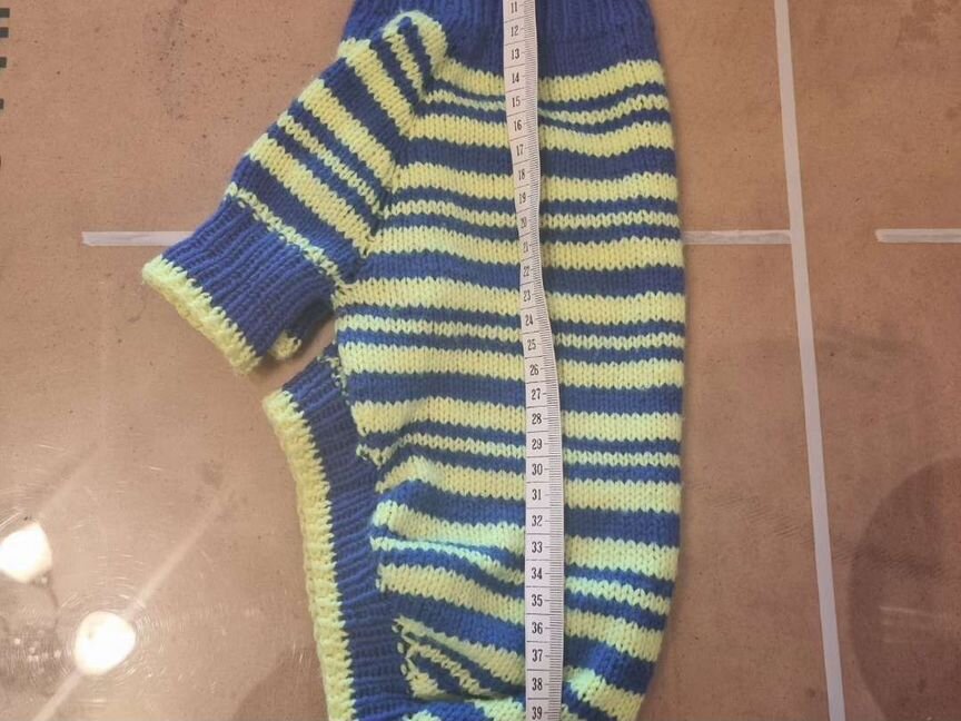 Вязаный свитерок для мелких пород собак