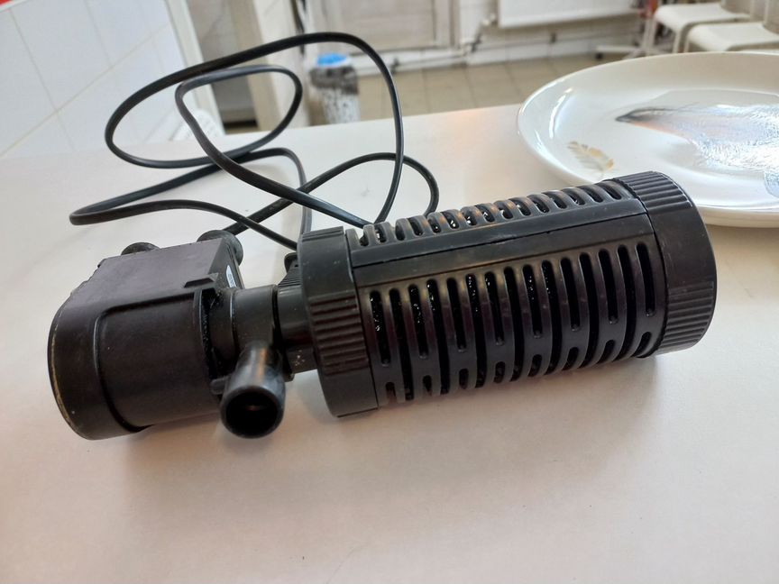 Компрессор, распылитель, фоны аквариум