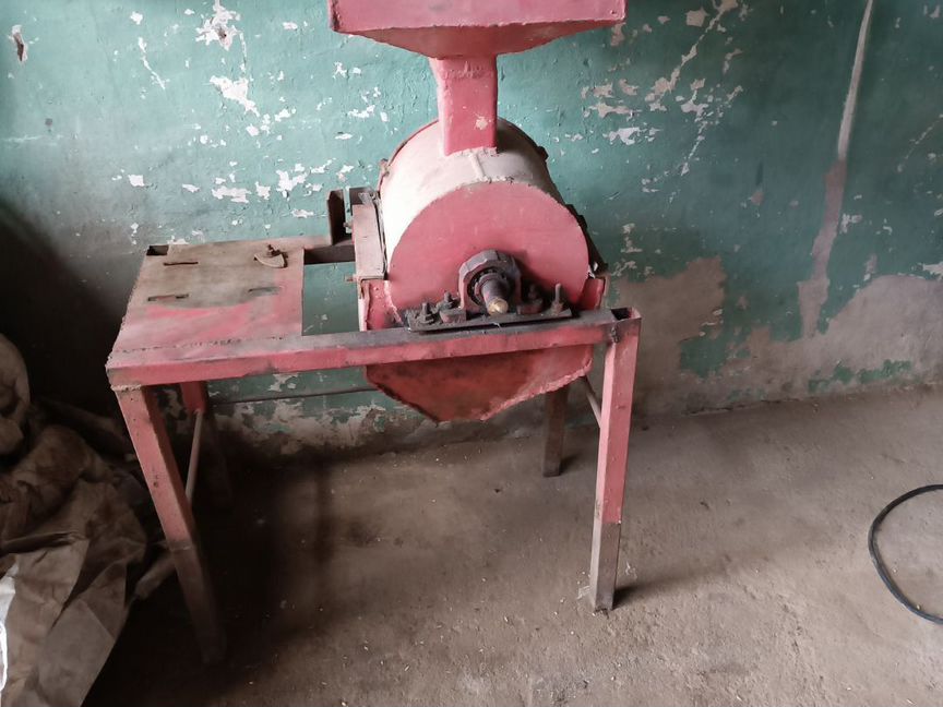 Зернодробилка