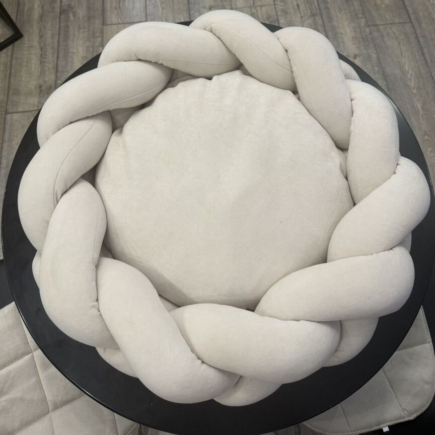 Лежанка для кошек и собак