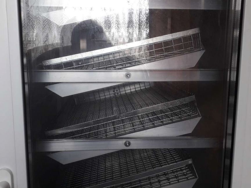 Продам инкубатор на 630 яиц куриных