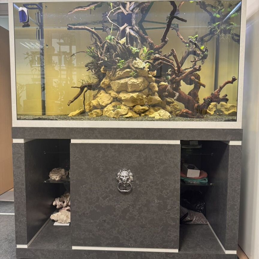 Аквариум с тумбой